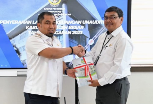 Serahkan LKPD Tahun 2023, Pj Bupati Harap Aceh Besar Kembali Raih WTP