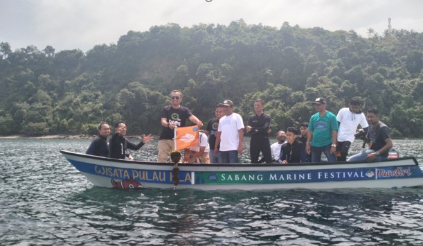 Melihat Pesona Ikan Nemo di Pulau Sabang