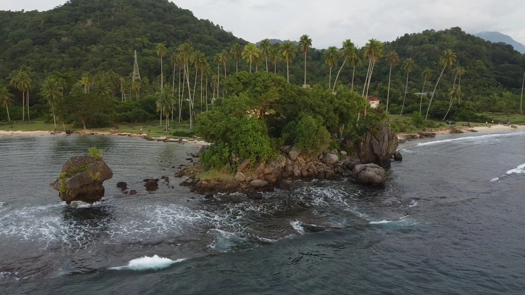 Indahnya Surga Tersembunyi di Aceh Selatan Ini