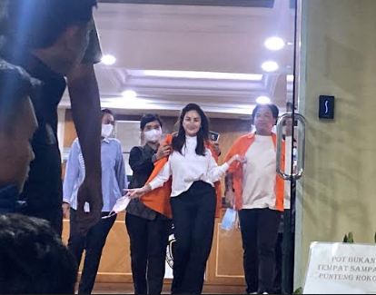 Polisi Resmi Tahan Nikita Mirzani Terkait Kasus Pemerasan dan Pengancaman