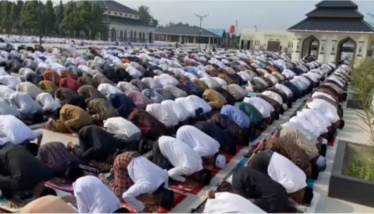 Lebih Awal Dua Hari, Ribuan Pengikut Tarekat Syattariyah di Nagan Raya ...